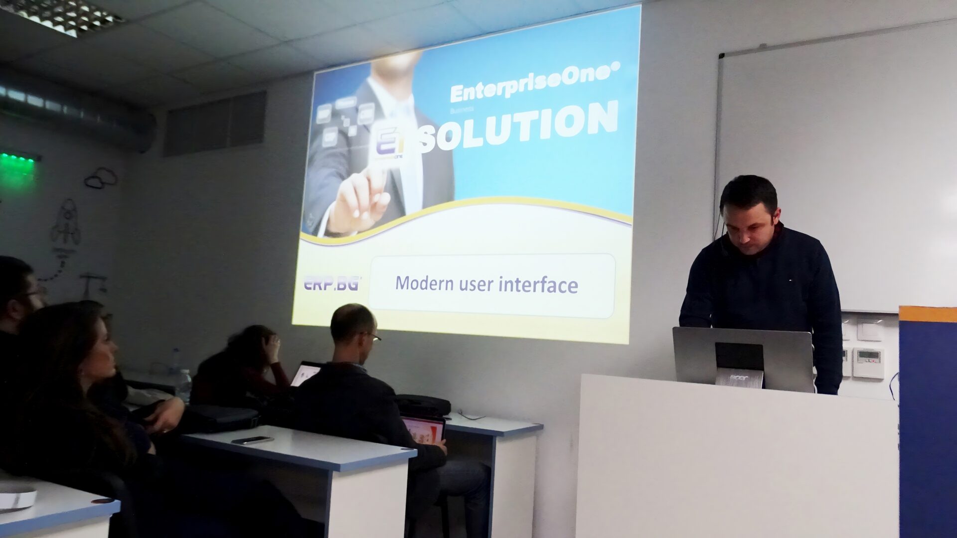 Семинар Запознаване с Erp Bi и Crm Erp Bg Системи за управление на бизнеса Erp и Crm